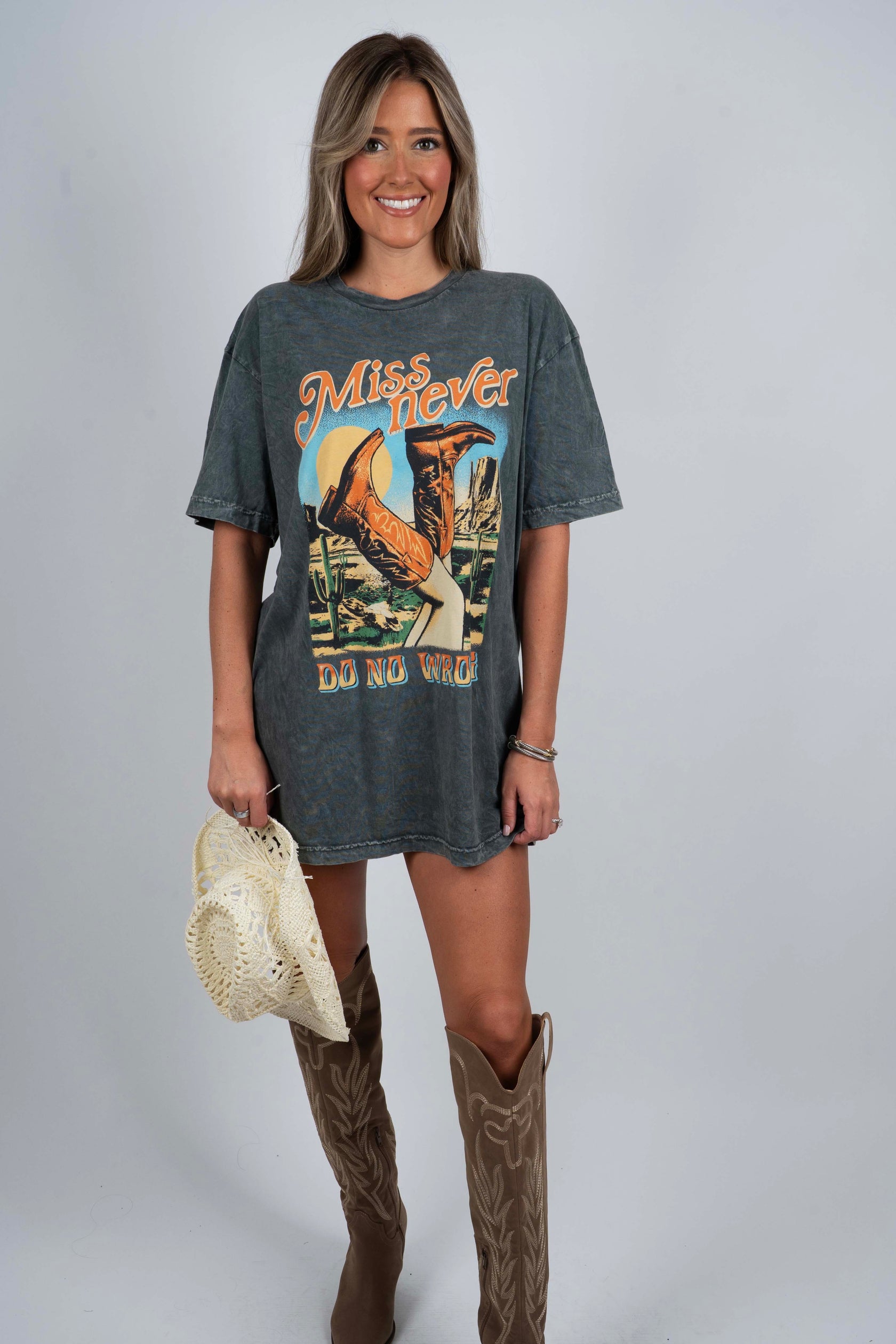 Online Women’s Clothing Boutique | Blushing Brunette